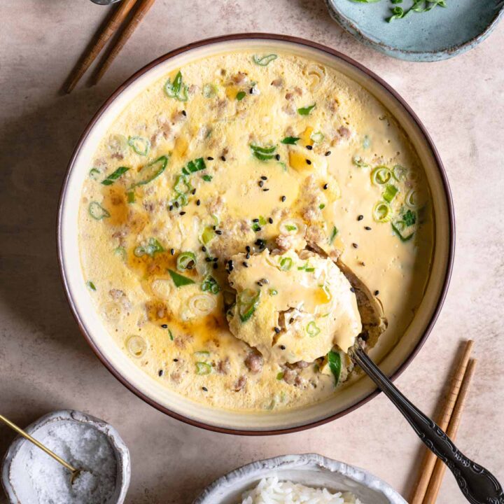 Dan Bing (Taiwanese Traditional Style egg crepe) - Cooking in Chinglish