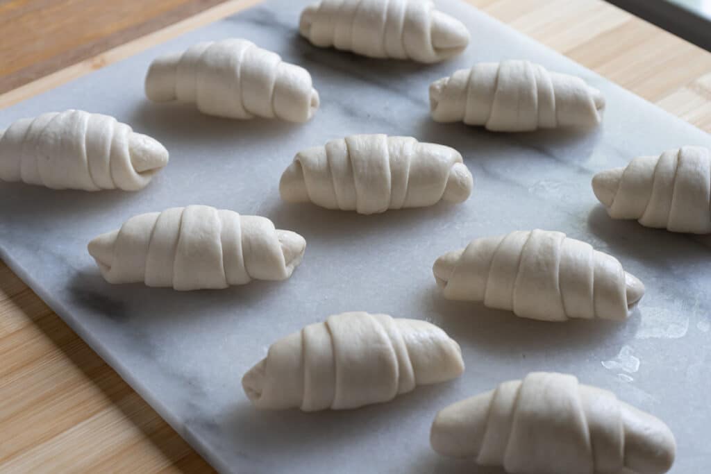 Shio pan 塩パン (Japanese sea salt butter rolls) - Cooking in Chinglish